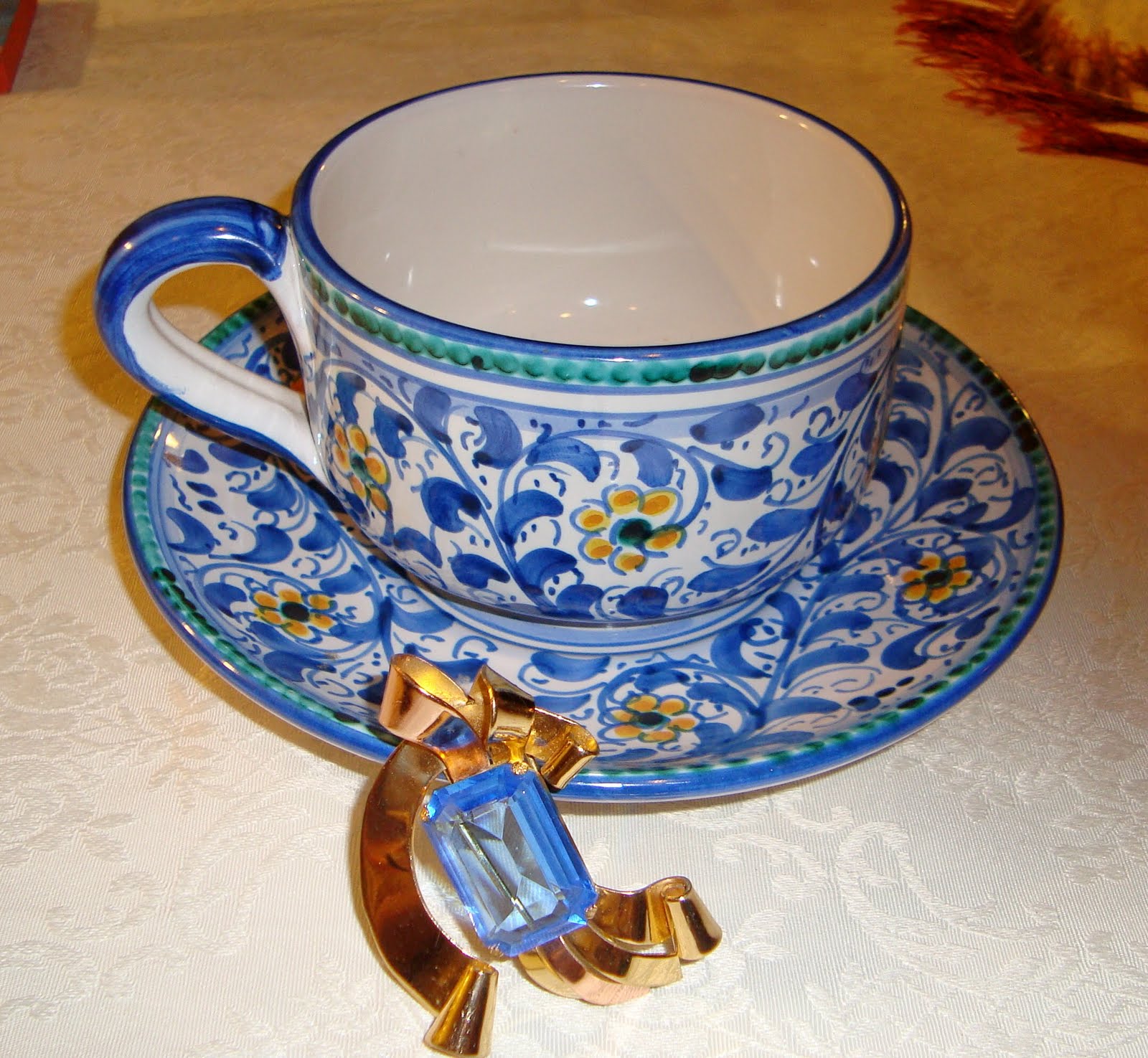 Martha's Favorites: GIVING THANKS FOR FAMILY,FRIENDS & ITALIAN TEA CUPS!