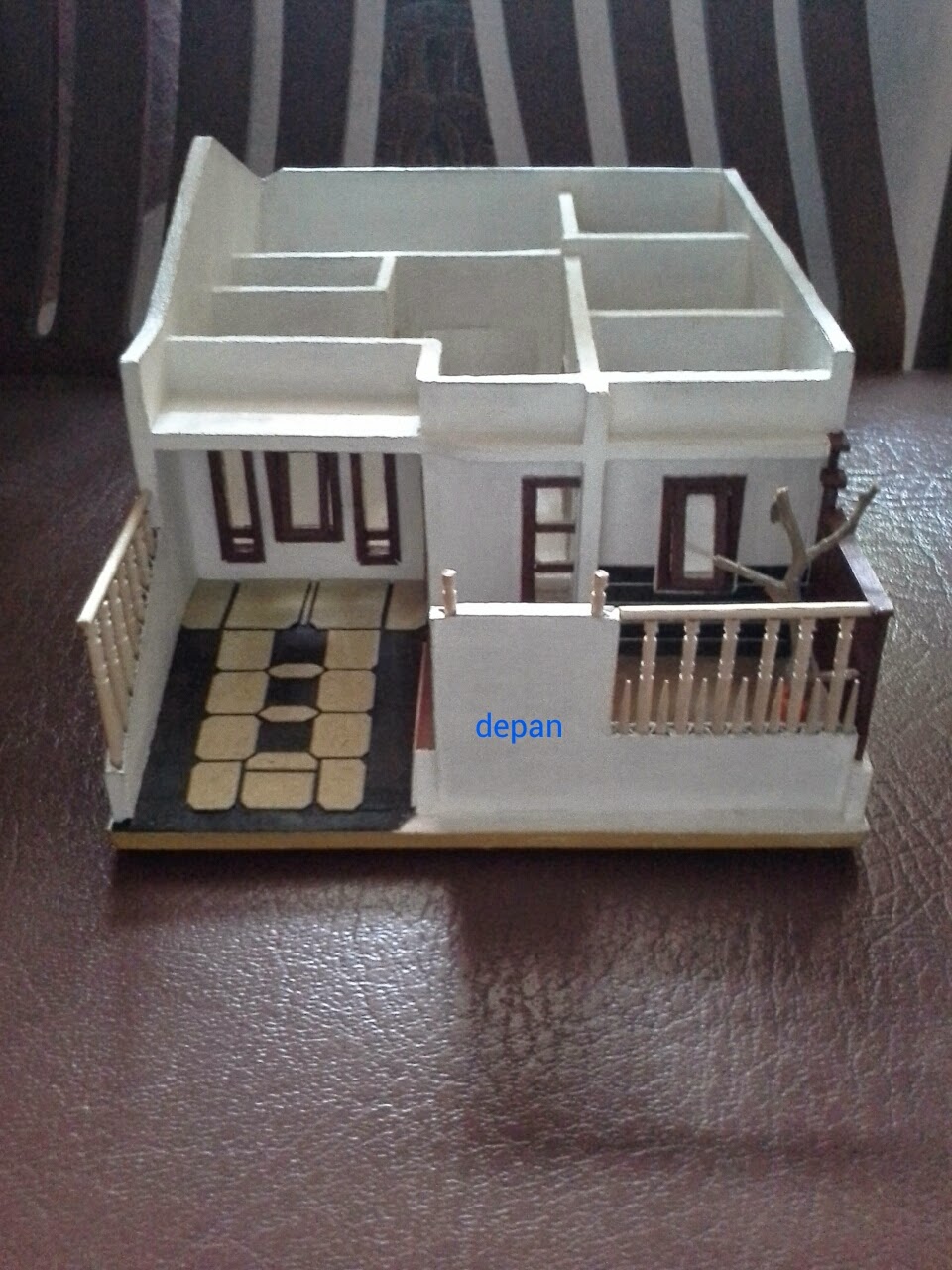 Maket Miniatur Rumah Kardus: Maket Miniatur Rumah Kardus