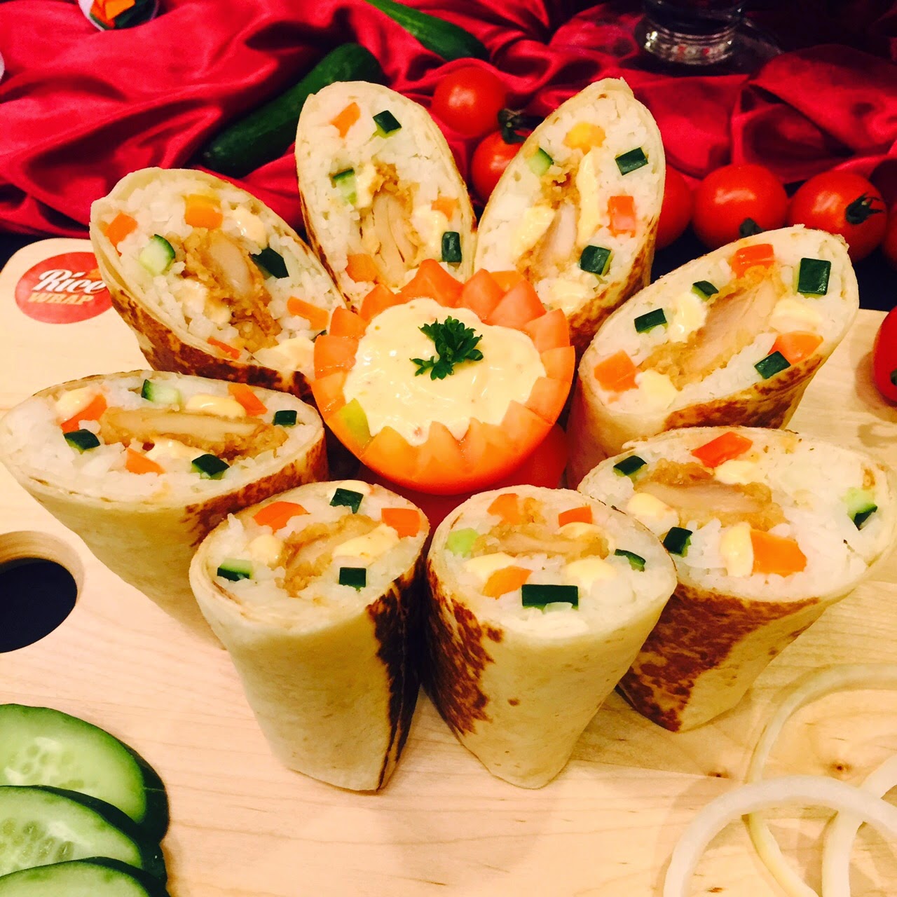 Yaya Natsumi Official Blog : KFC Blogger Party and Zinger Rice Wrap