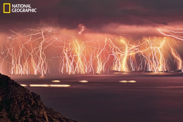 Famoskie: Incredible lightning strikes (PHOTOS)