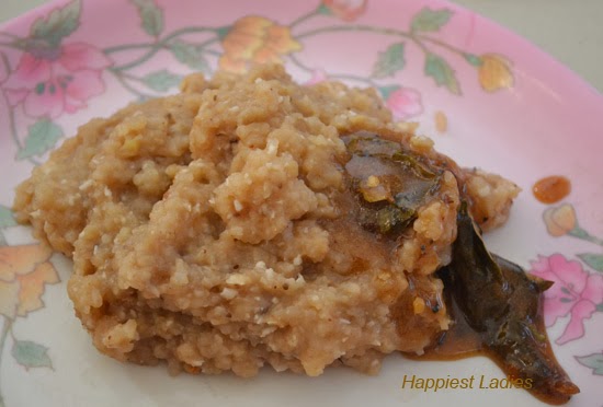 Spicy Pongal Recipe ( as Huggi in Udupi) - Happiest Ladies