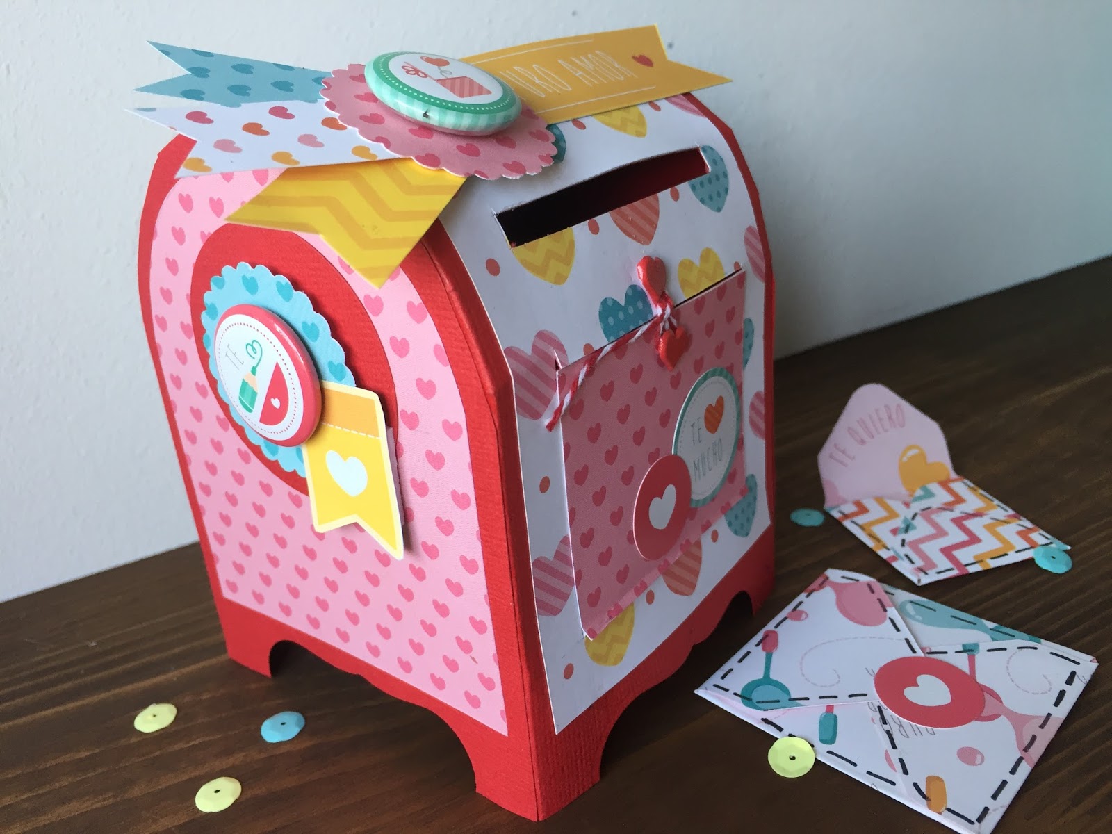 BUZÓN DEL AMOR PARA SAN VALENTIN | Tres Tulipanes Rojos | Regalos ...