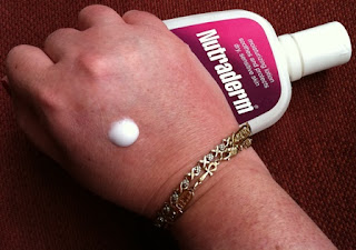 Ageless Secrets: Nutraderm Moisturizing Lotion