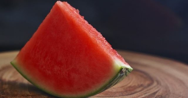 Despre fructe si legume: PEPENELE VERDE