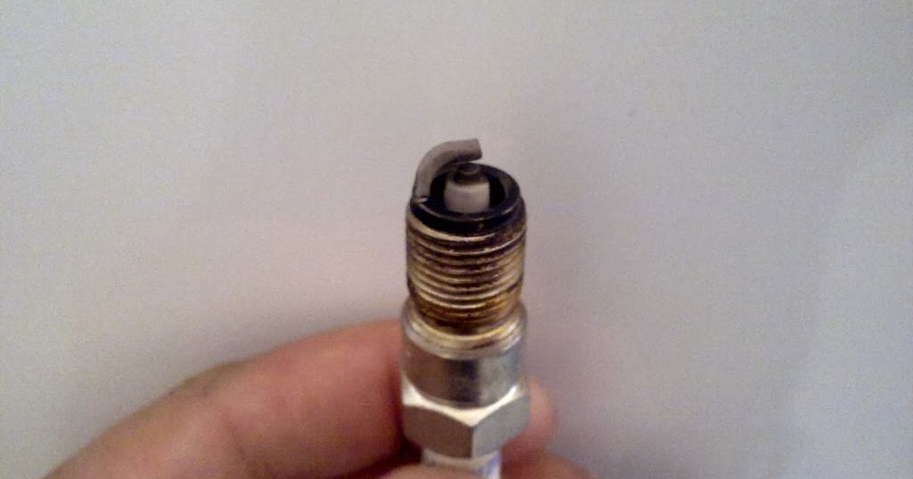 Tips Servis Kereta: Kerosakan Pada Palam Pencucuh ( Spark Plug )