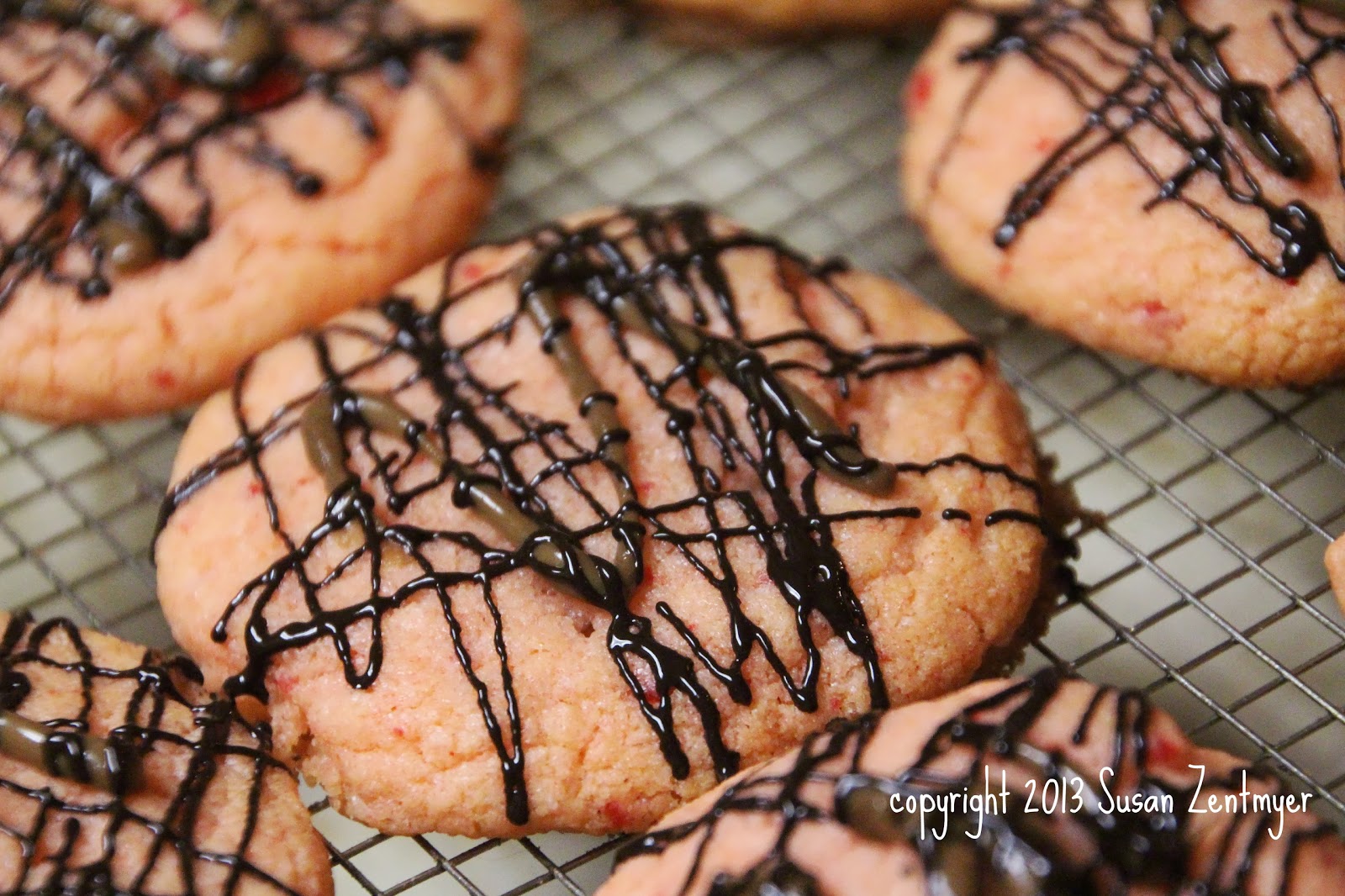 Love from the Kitchen: Banana Split Cookies