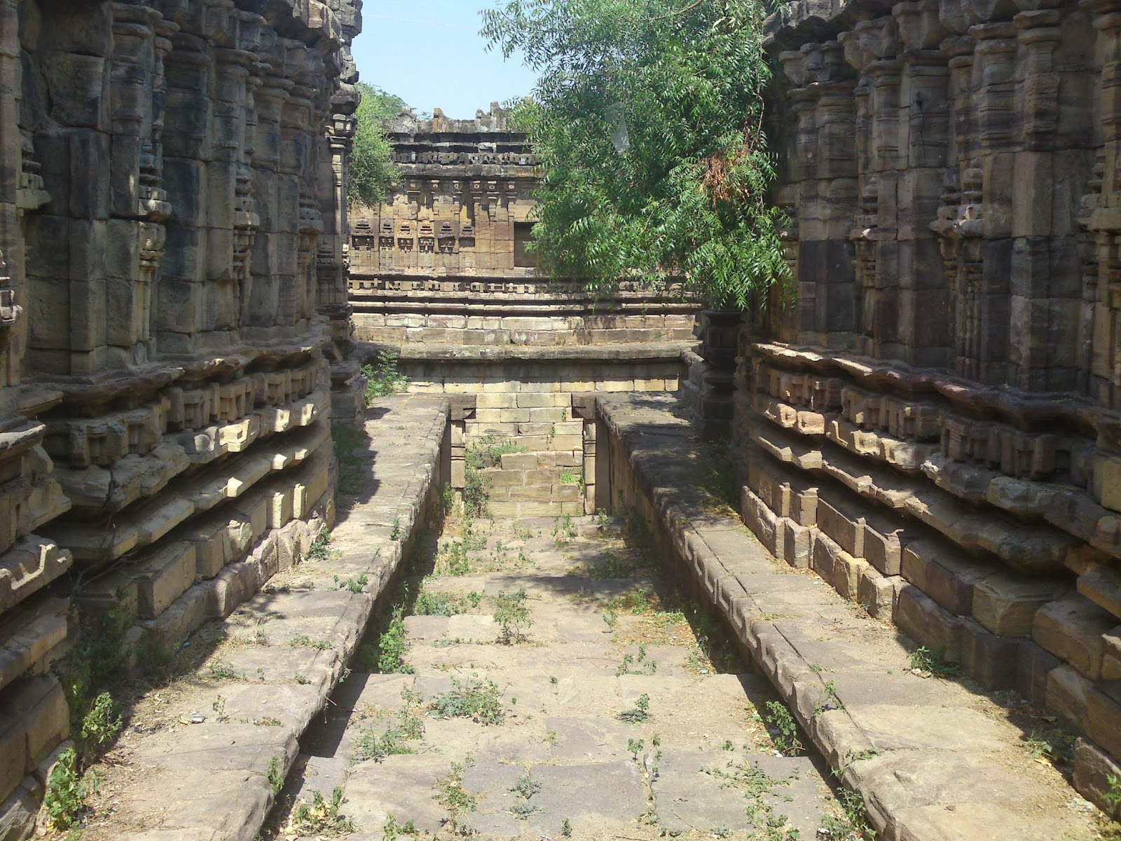 CHALUKYAS: Kalyani Chalukyas Temples in Sudi
