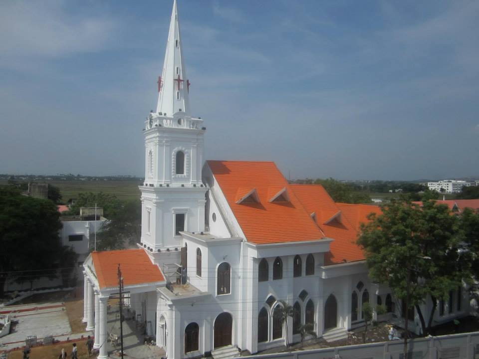 Tamilnadu Tourism: Holy Trinity Cathedral, Palayamkottai, Thirunelveli