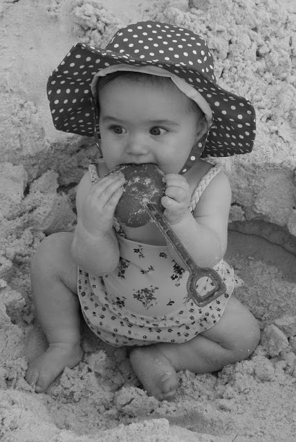 Home on the Hill: Davis Family Vacation & Sand Eating Contests