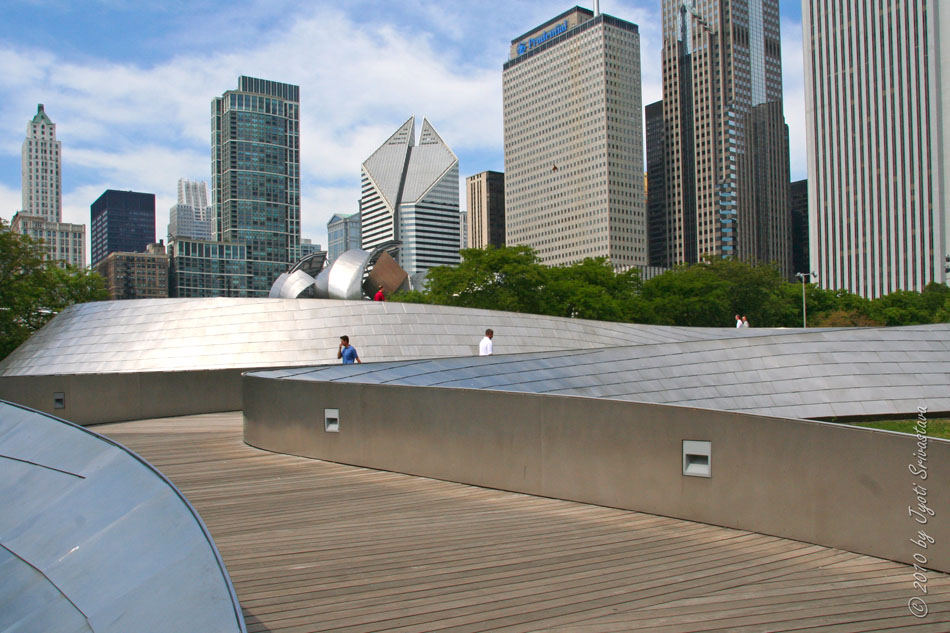 Public Art in Chicago: Millennium Park [The BP Pedestrian Bridge - by ...