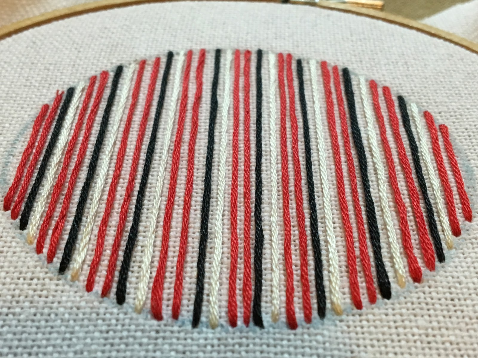 feeling stitchy: MooshieStitch Monday: Needle Weaving Plaid