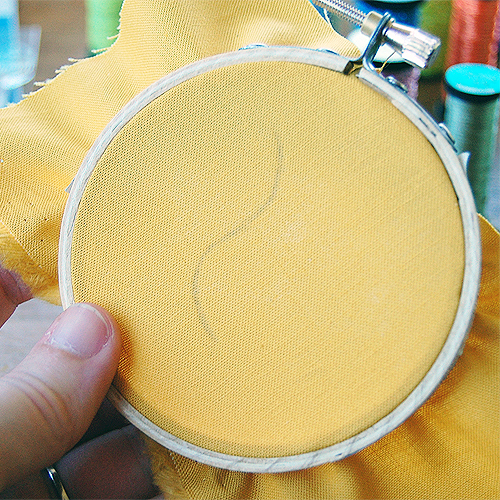 The Craftinomicon: Embroidery How To: Chain Stitch