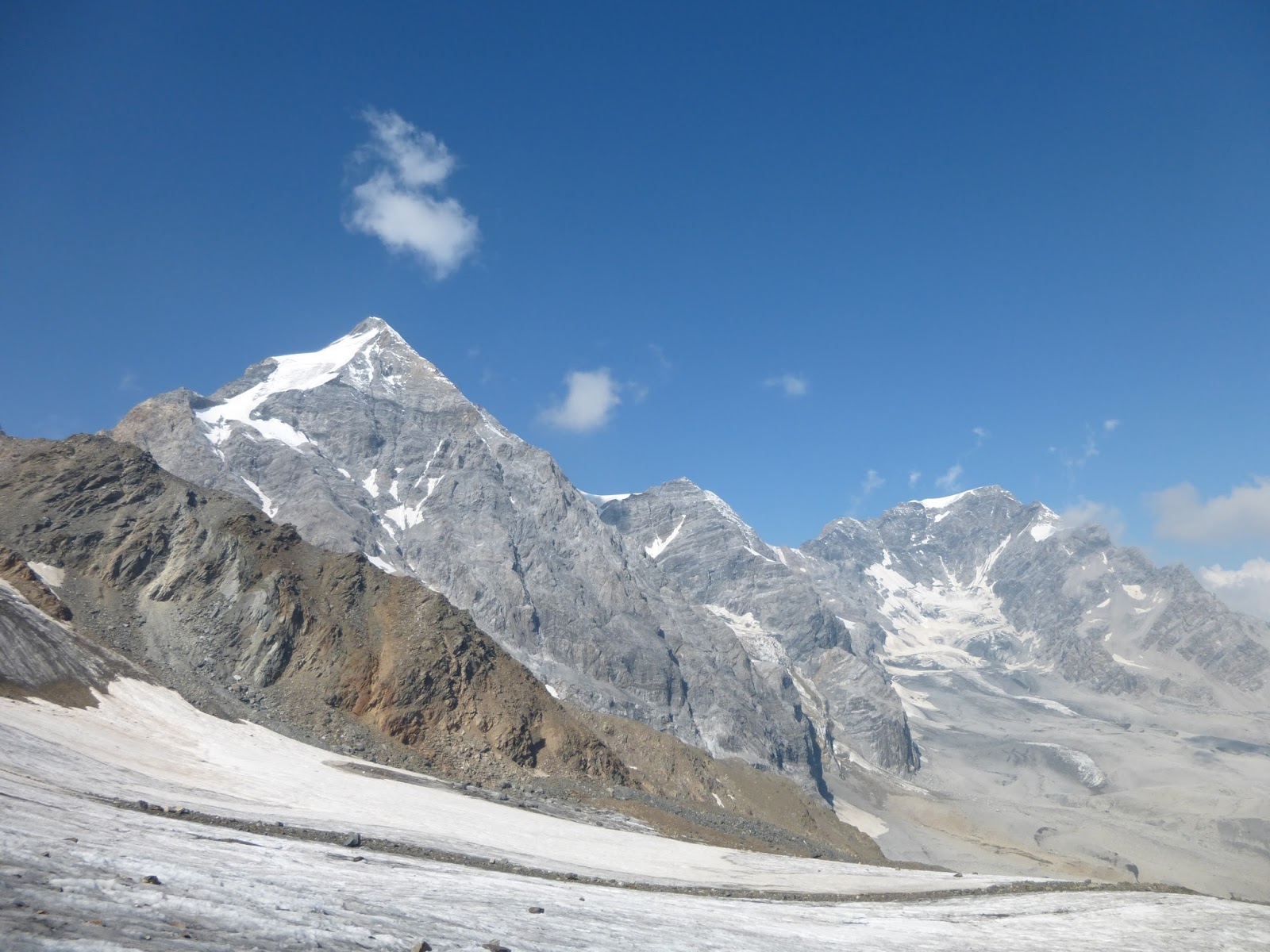 Lassù, lungo le vie del cielo: Gran Zebrù - Koenigspitze (3857m) - Via ...