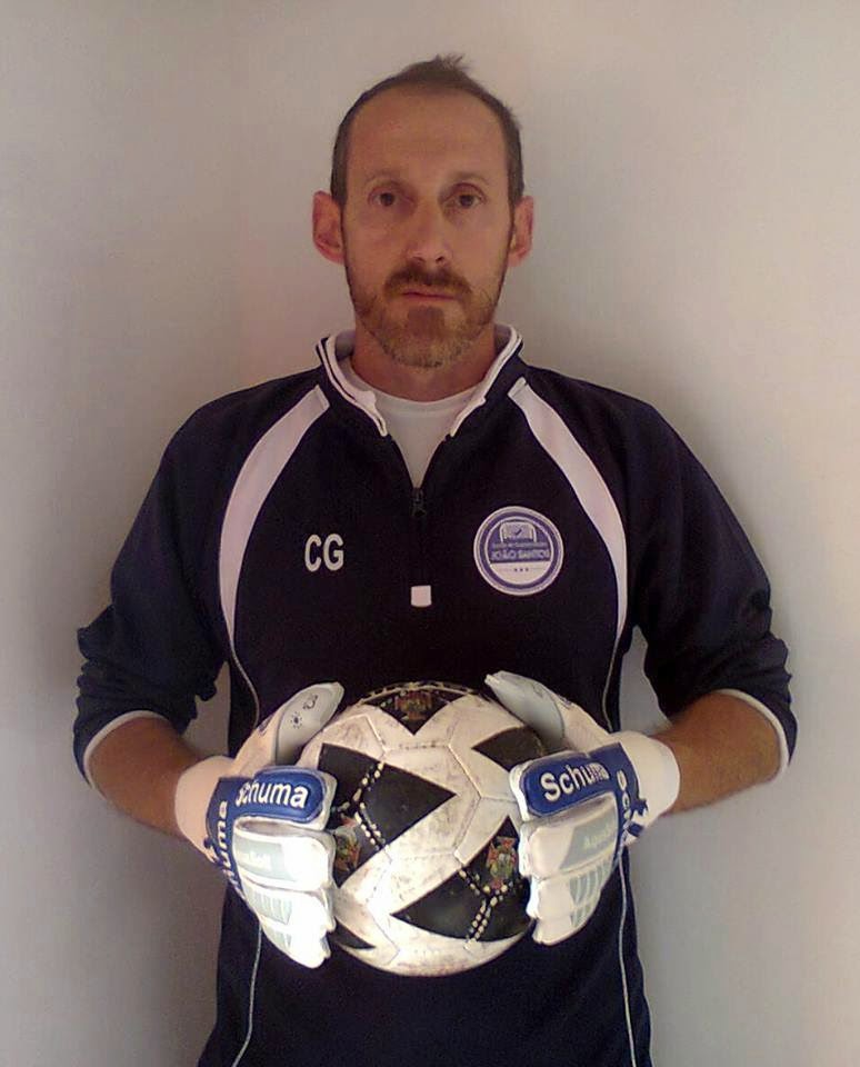 O Mundo dos Guarda-Redes: A Posição Específica do Guarda- Redes no ...