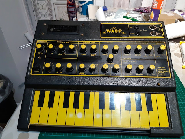 MATRIXSYNTH: Electronic Dream Plant Caterpillar, Wasp and 2 Gnat synths