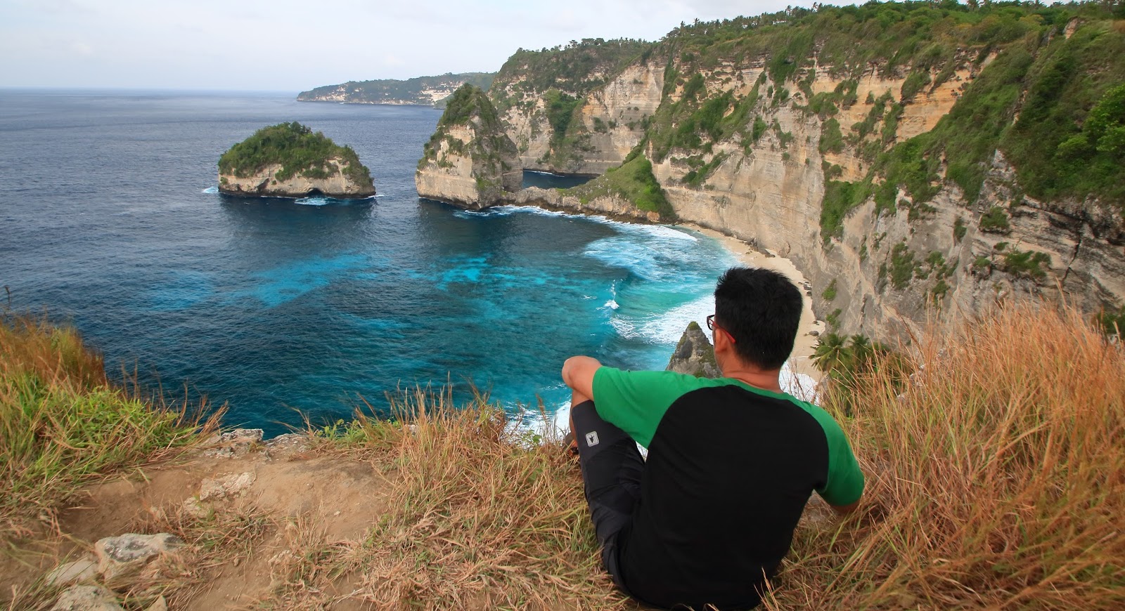 The Blue Paradise 3-Nusa Penida: Pantai Atuh, Batu Molenteng, Suwehan ...