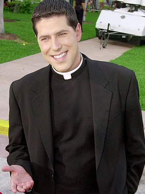 People Dominican: Padre Alberto Cutié: “Mi hija es mi mejor regalo”