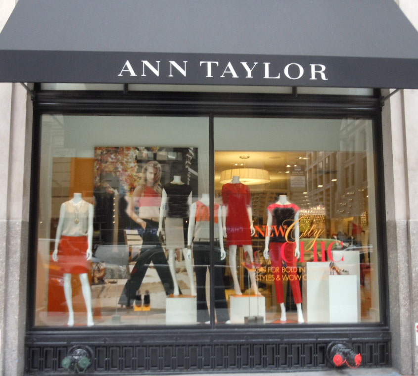 I Spy...with a visual merchandising eye!: Color blocking at Ann Taylor