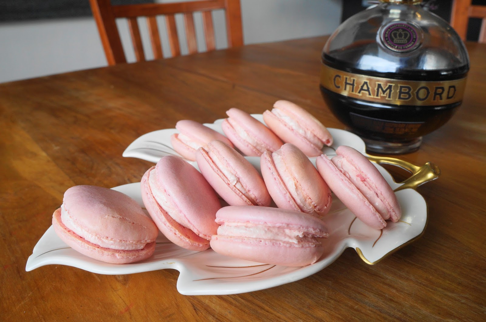 Crafty Cake Creative: Raspberry Macaroon Recipe mmmmmm.....