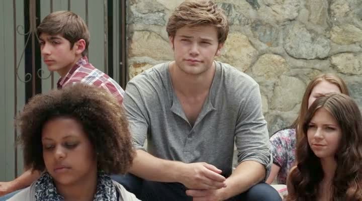 Nowhere Safe (2014) 250MB BRRip 480P English ESubs | Ndro PC