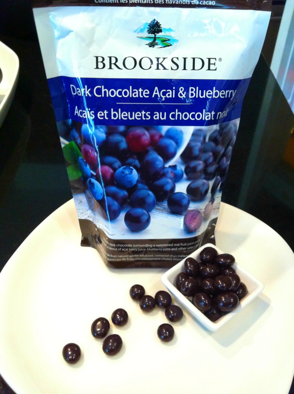 Simply Delicious Food: Dark Chocolate Acai and blueberry