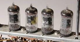 FIRST GENERATION COMPUTER(1940-1956)