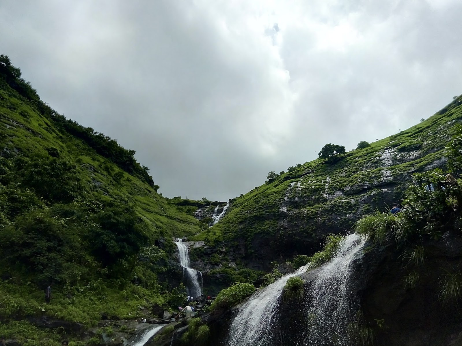 Bhivpuri Waterfall (Umroli) at Bhivpuri near Karjat | The journey of a ...
