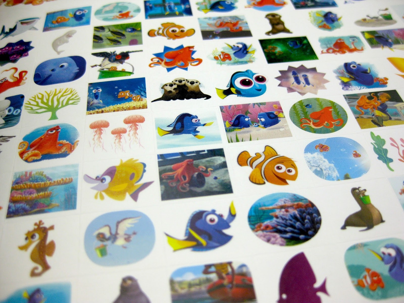 Dan the Pixar Fan: Finding Dory: Ultimate Sticker Collection Book
