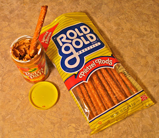 Neato Coolville: NOW FOR AN AFTERNOON SNACK ROLD GOLD PRETZEL RODS ...