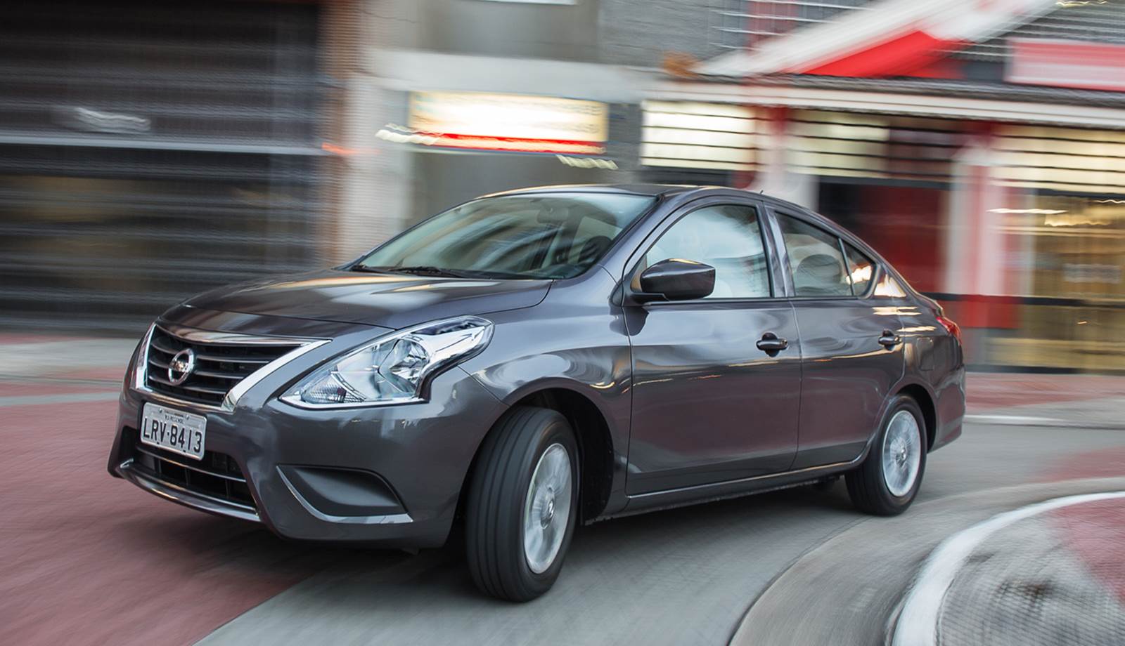 Nissan Versa 2016: preços, fotos, consumo e ficha técnica