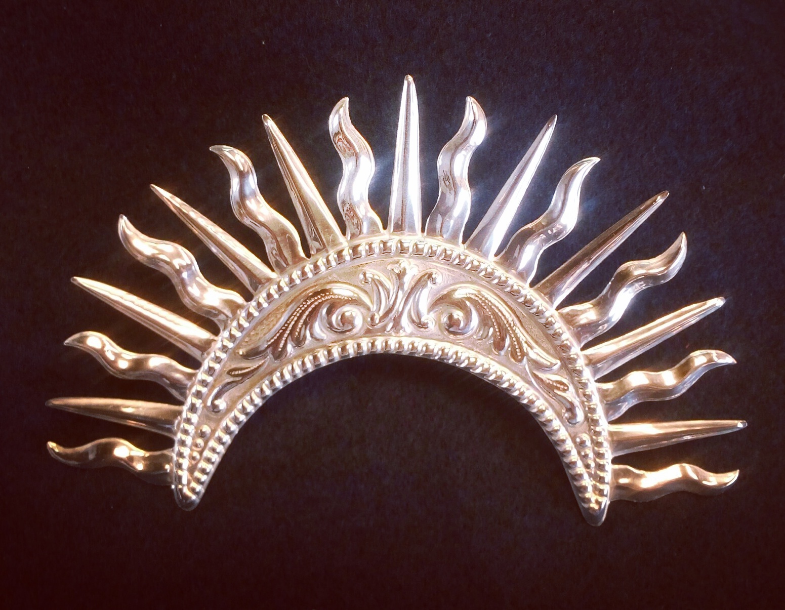 Diademas ~ Artesanos orfebres