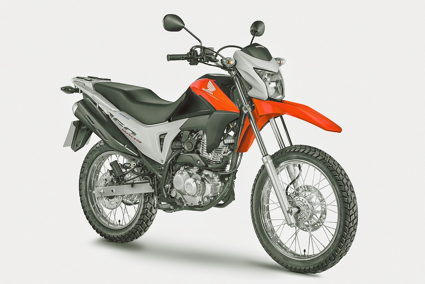 NXR 160 Bros traz mais estilo e novo motor - Automotive News