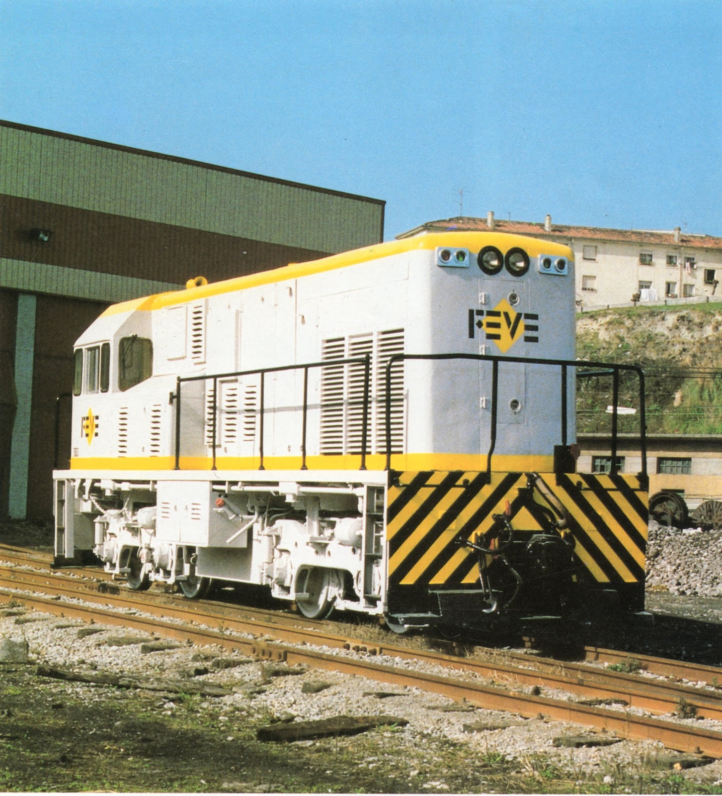 Rails sense fronteres: Locomotores dièsel elèctriques, sèrie 1500 de FEVE.