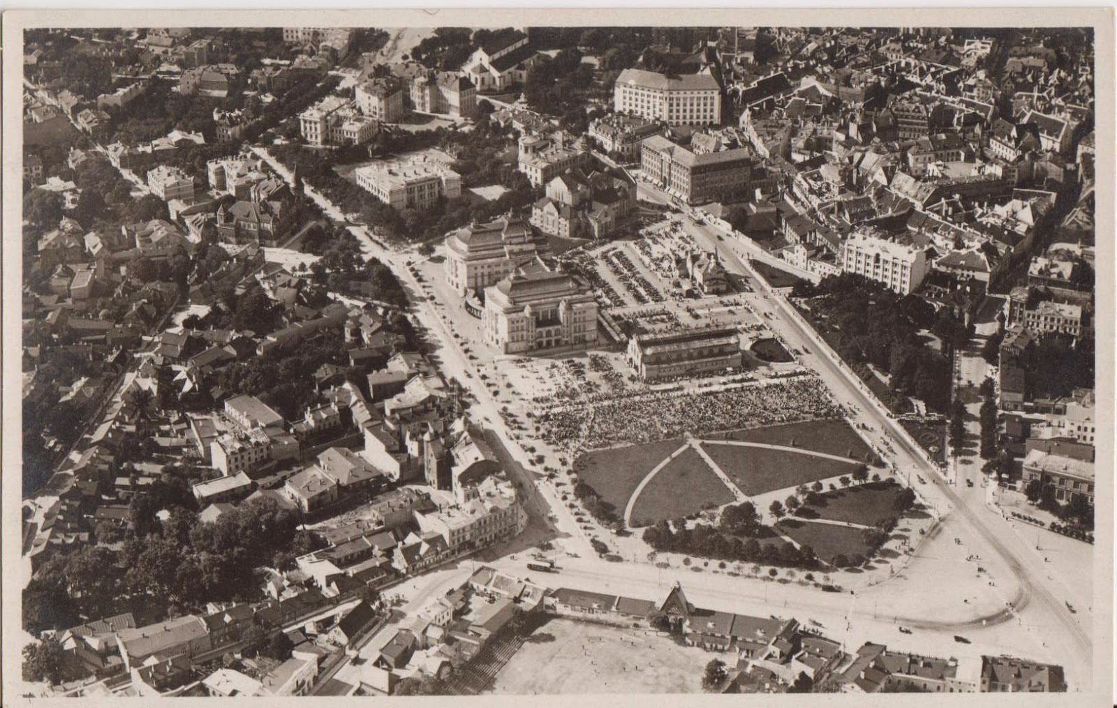 Estonia - Paradise of the North: Old Tallinn Photographs - A Glimpse ...