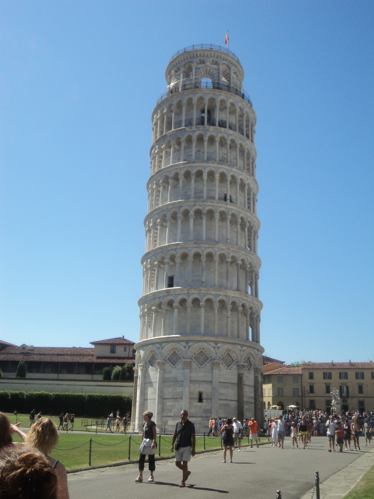 TRAS LAS HUELLAS DE HERÓDOTO. . . : CONJUNTO CATEDRALICIO DE PISA