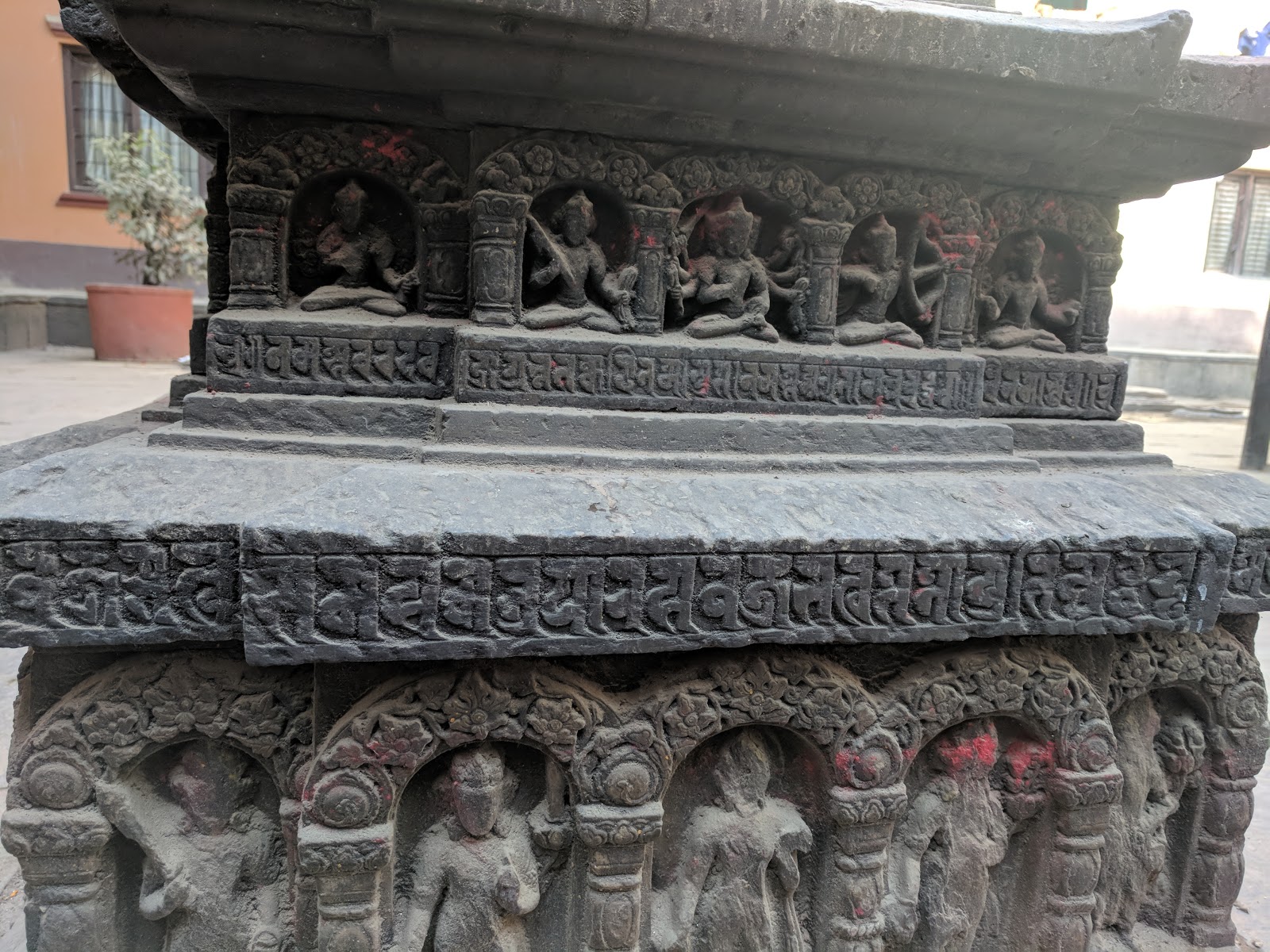 New Nepali Fonts: Rare Ranjana script stone inscription at Lagan Bahal ...