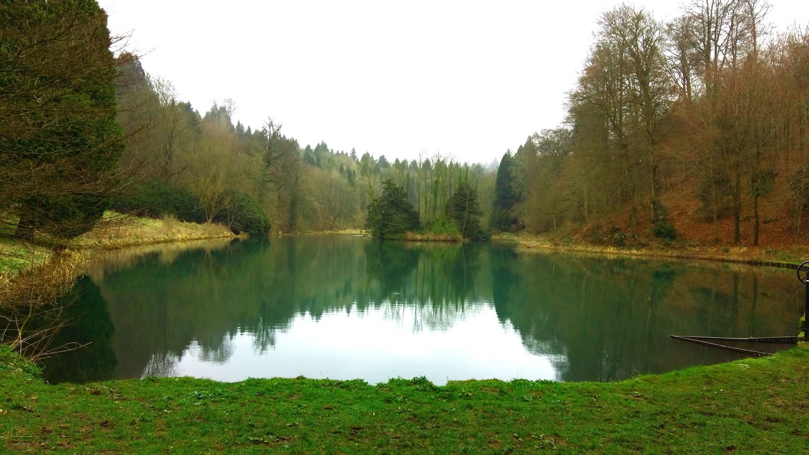 Cotswolds Travel: A Foggy Spring Round Miserden and Caudle Green