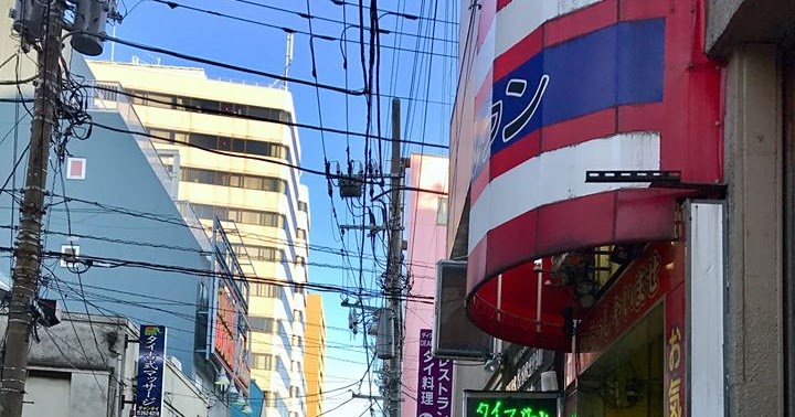 タイルウン-タイ古式マッサージ-: 外見と内装