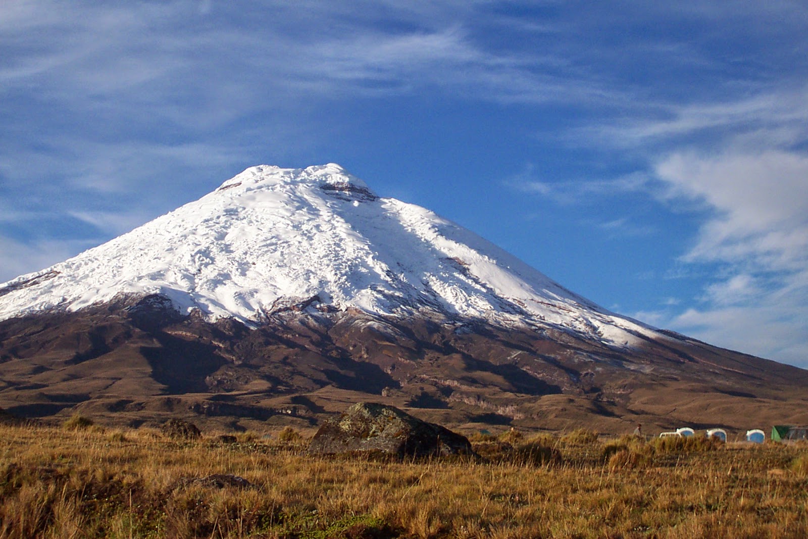 Volcanes de: Ecuador: Cotopaxi: El volcán durmiente