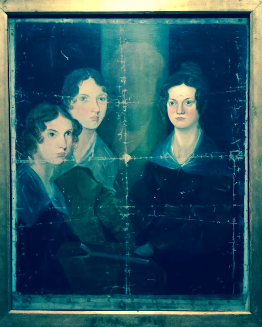 travelswithkathleen: The Pillar Portrait