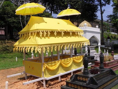 Maharum Bugis Syah (MBS): Majlis Tahlil & Bacaan Yasin Sempena 100 Hari ...