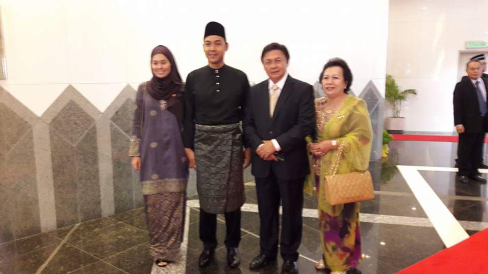 Sarawakian Marks Upacara Mengangkat Sumpah Sebagai Adun Yb Fazzrudin