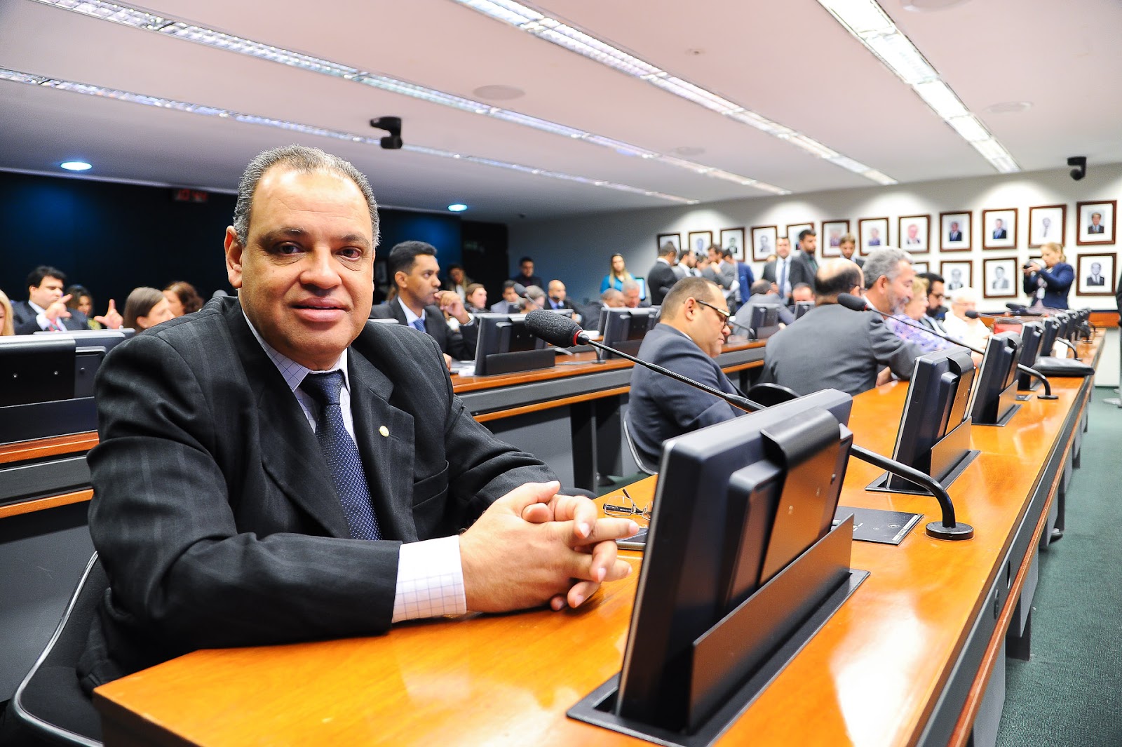 Liderança 10: Roberto Alves é autor do projeto que transforma Atibaia ...