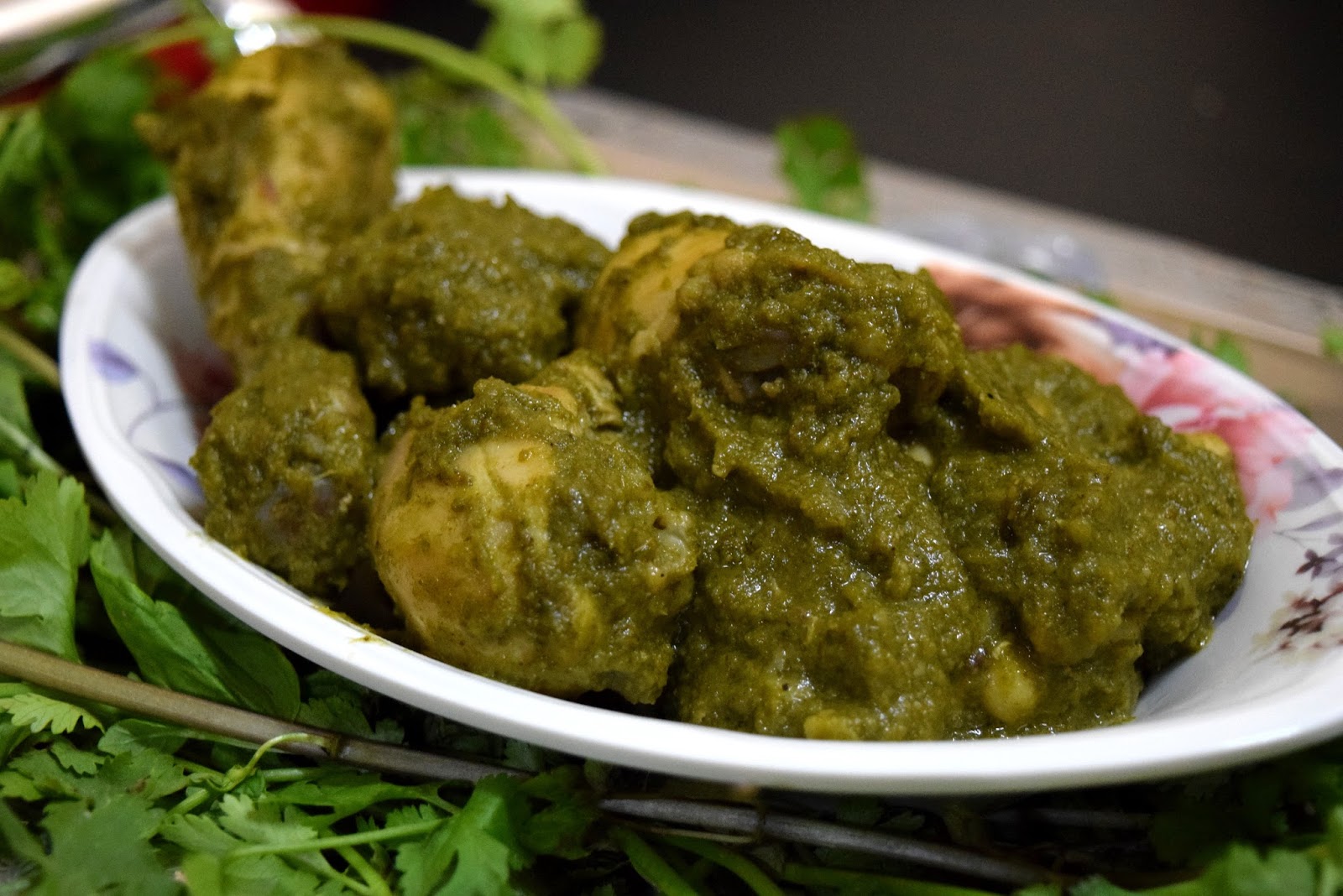 Chicken Hariyali | Eggs & Kettles