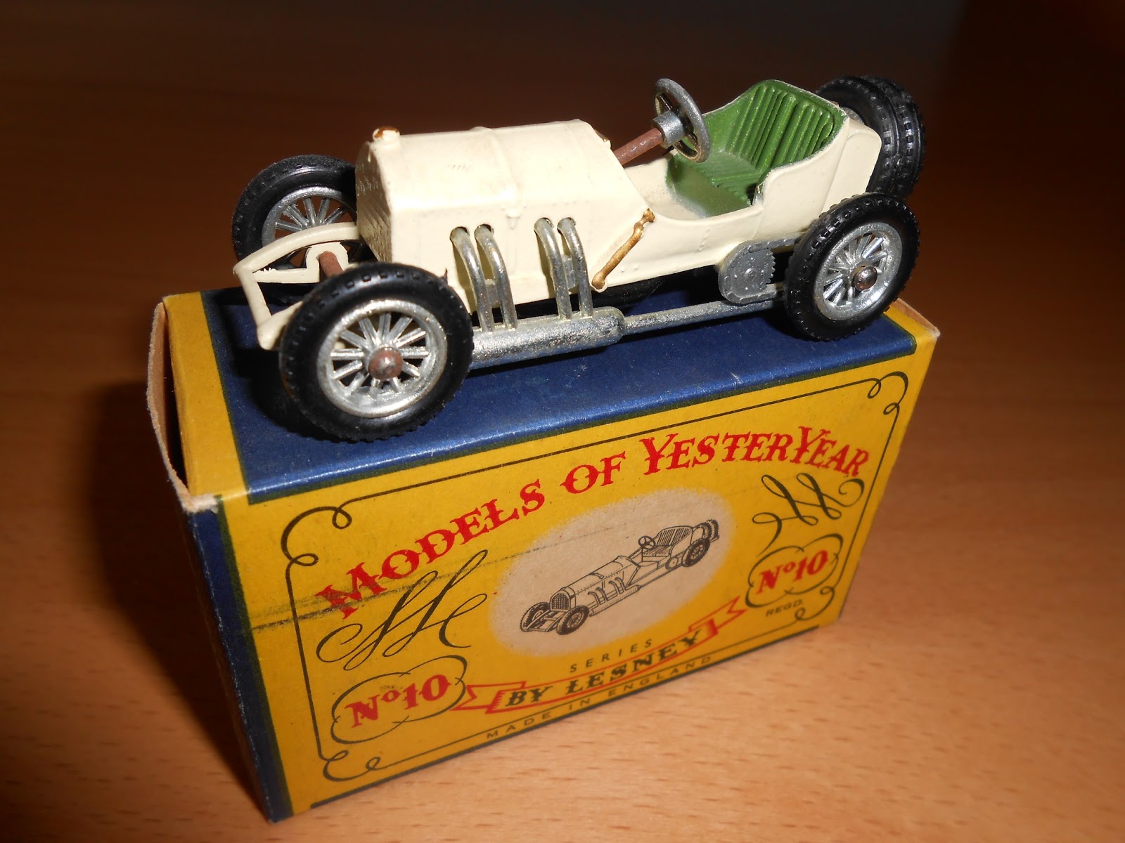 Oscar's Classic Model Cars Collection