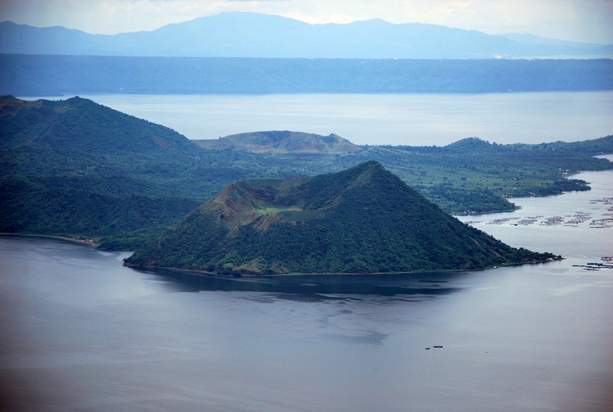 Tagaytay Place: Taal Volcano