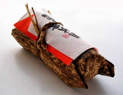 easy shapes: Tsutsumu: Traditional Japanese Packaging