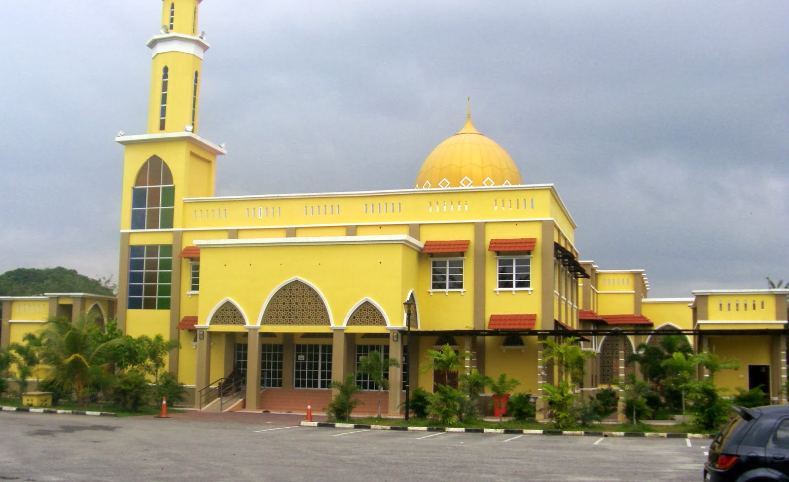 T E G A N U K I TA: Masjid Khalifah semakin indah semakin berimarah.