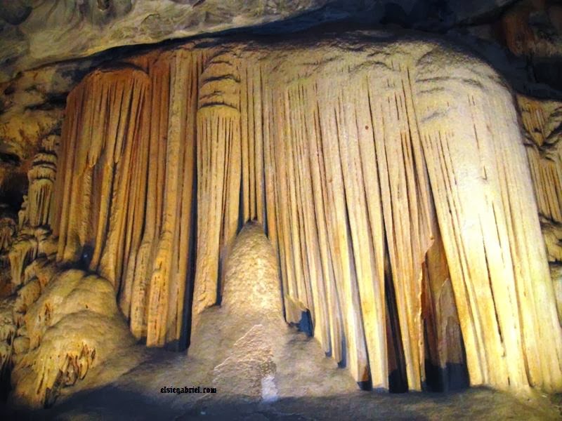 mytravelfootprints: Stalactites and Stalagmites ! Congo Caves in South ...