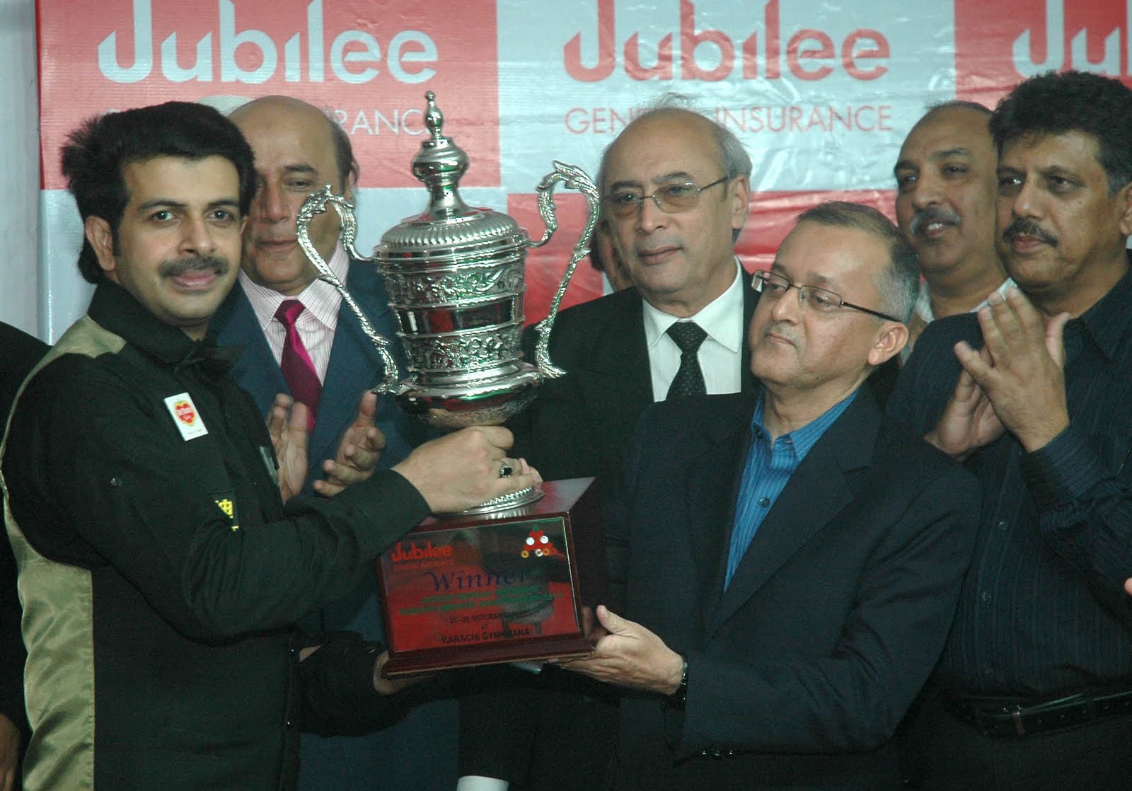 SKM Sports Blog: Imran Shahzad stages magnificent comeback to win Jubilee Snooker tourney